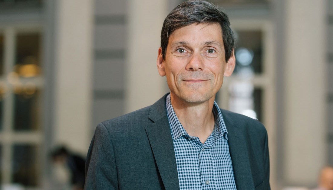 Andreas Werr utses till innehavare av Lars Erik Lundbergs professur i ...