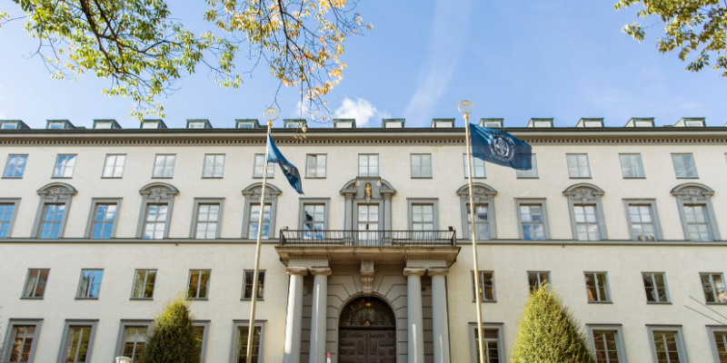 Corporate Relations and Development - hhs.se - Stockholm School of ...